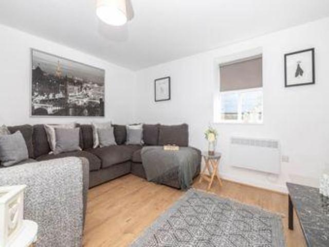 2 Bedrooms Flat for rent in Rivermill Court, 1 Sandford Place, Leeds LS5