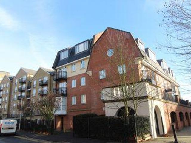 2 Bedrooms Flat for rent in Riverside House, Fobney Street, Reading RG1