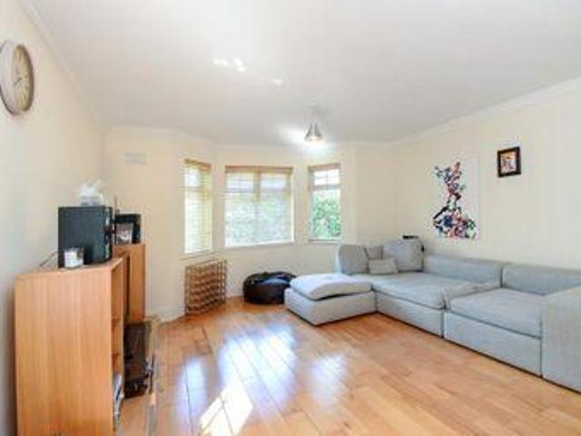 2 Bedrooms Flat for rent in Richmond, Surrey TW10