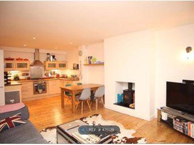 2 Bedrooms Flat for rent in Richmond Road, London E8