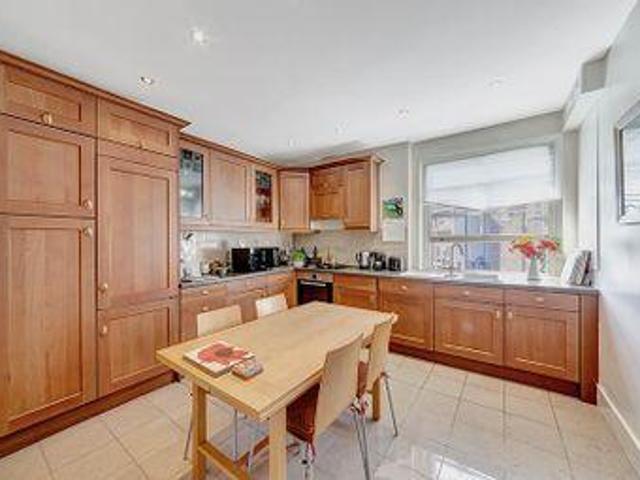 2 Bedrooms Flat for rent in Richmond Way, London W14