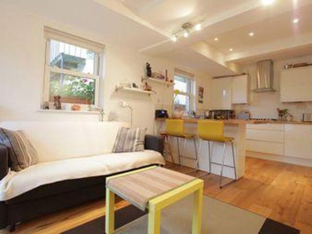 2 Bedrooms Flat for rent in Richborne Terrace, London SW8