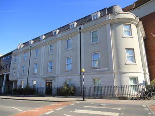 2 Bedrooms Flat for rent in Riding Gate Place, Canterbury CT1