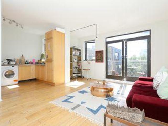 2 Bedrooms Flat for rent in Rufford Mews, London N1