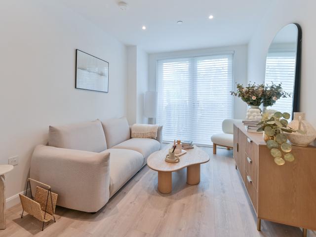 2 Bedrooms Flat for Rent in Rufus Lodge | Foxtons