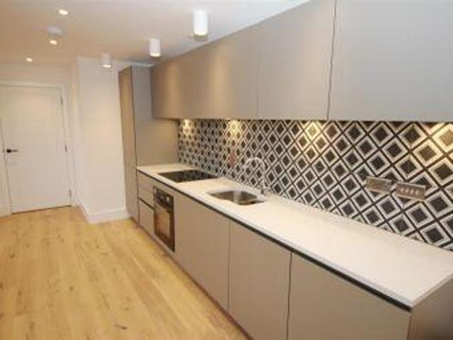 2 Bedrooms Flat for rent in Russell Mews, Brighton BN1