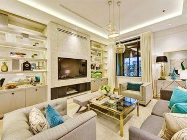 2 Bedrooms Flat for rent in Ryger House, Arlington Street, St James´s SW1A