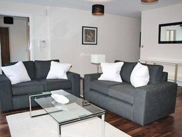 2 Bedrooms Flat for rent in Rylston Road, London SW6