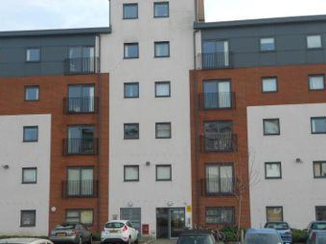 2 Bedrooms Flat for rent in Woden Street, Salford M5