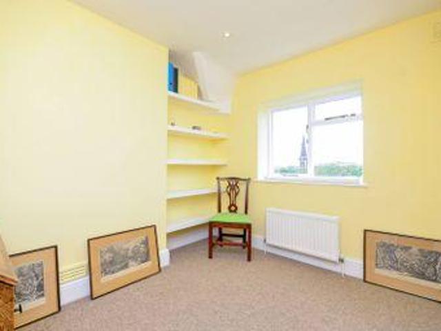 2 Bedrooms Flat for rent in Wood Vale, Forest Hill SE23