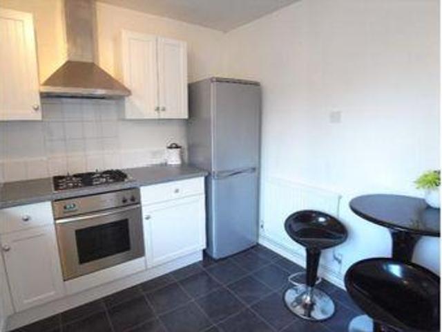 2 Bedrooms Flat for rent in Wood Lane, Chapel Allerton, Leeds LS7