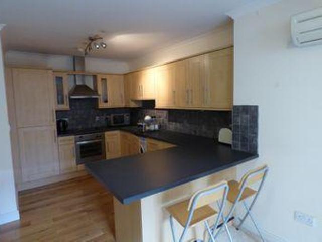 2 Bedrooms Flat for rent in Wood Street, Swindon SN1