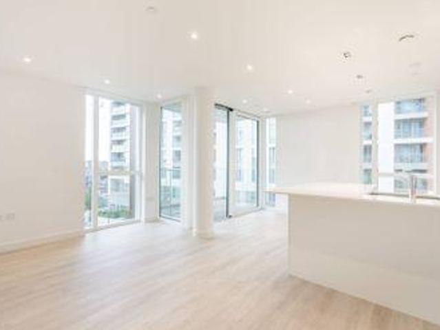 2 Bedrooms Flat for rent in Woodberry Down, Manor House N4