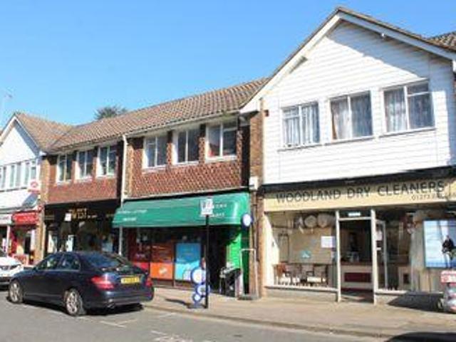 2 Bedrooms Flat for rent in Woodland Parade, Hove, East Sussex BN3