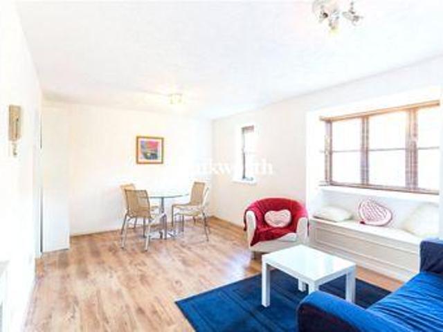 2 Bedrooms Flat for rent in Woodvale Way, London NW11