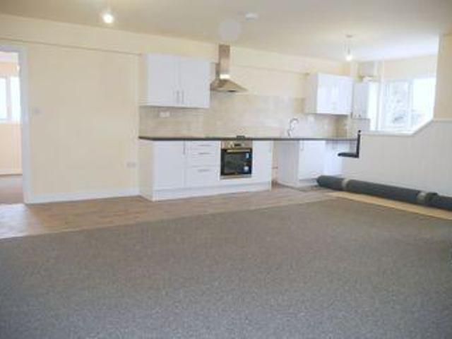 2 Bedrooms Flat for rent in Woodway Lane, Walsgrave On Sowe, Coventry CV2