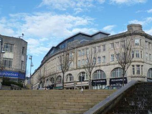 2 Bedrooms Flat for rent in Worcester Place, Swansea SA1