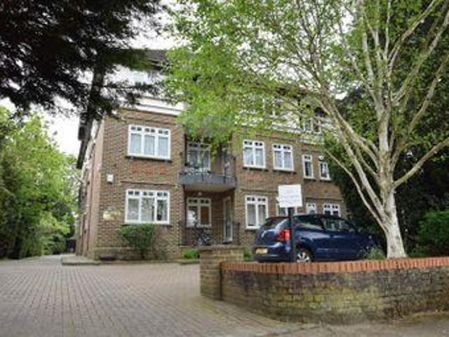 2 Bedrooms Flat for rent in Worcester Road, Sutton SM2