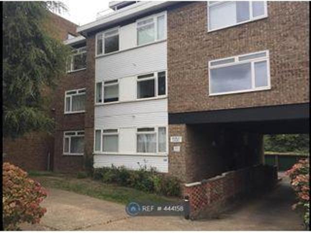 2 Bedrooms Flat for rent in Worple Road, Wimbledon SW19