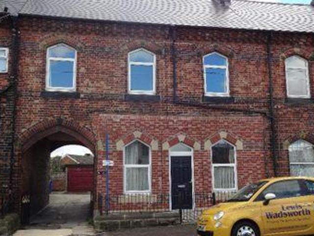 2 Bedrooms Flat for rent in Wortley Road, High Green, Sheffield S35