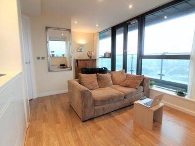 2 Bedrooms Flat for rent in Water Lane, Holbeck, Leeds LS11