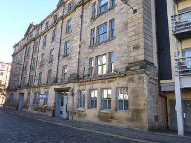 2 Bedrooms Flat for rent in Water Street, Edinburgh EH6