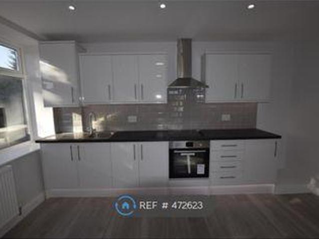 2 Bedrooms Flat for rent in Watford Way, London NW4