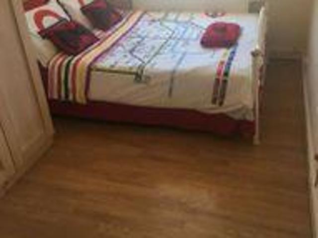 2 Bedrooms Flat for rent in Watford Way, London NW4