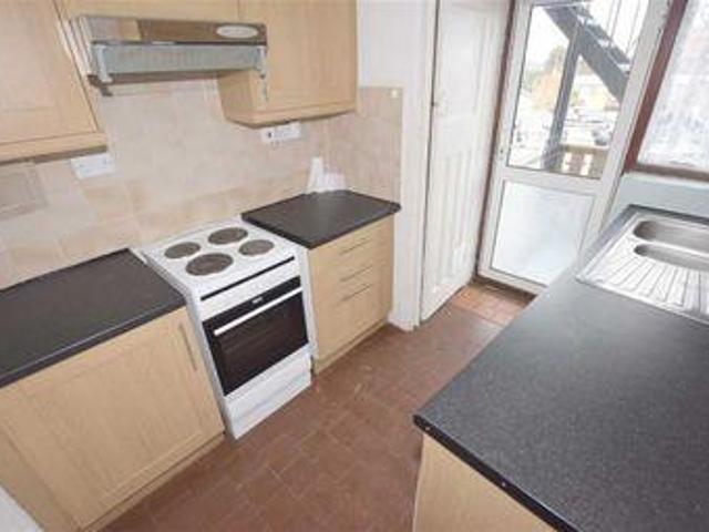 2 Bedrooms Flat for rent in Watford Way, Mill Hill NW7