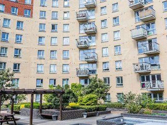 2 Bedrooms Flat for rent in Watkinson Road, London N7