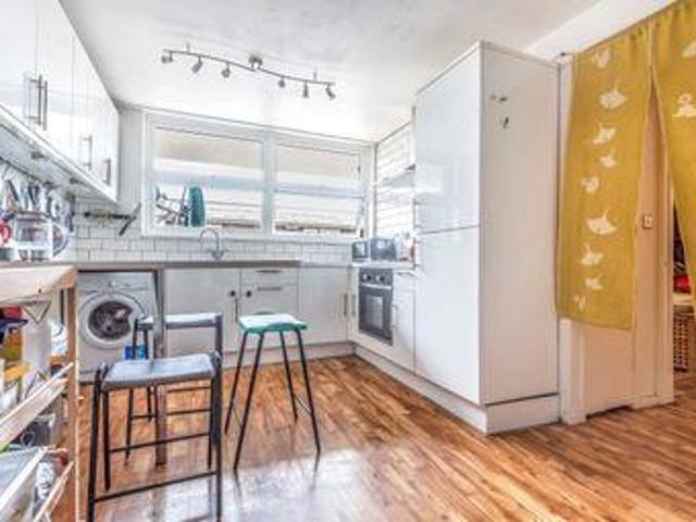 2 Bedrooms Flat for rent in Watney Market, London E1