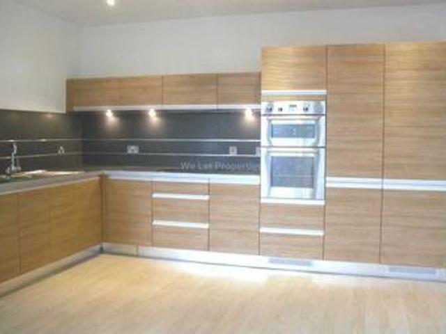2 Bedrooms Flat for rent in Watson Street, Manchester M3