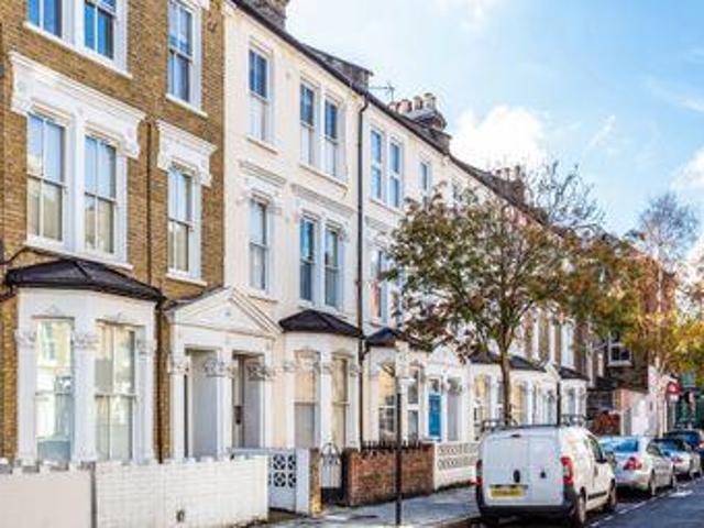 2 Bedrooms Flat for rent in Walberswick Street, London SW8