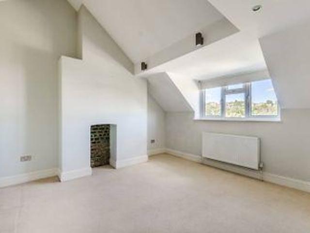2 Bedrooms Flat for rent in Waldram Park Road, Forest Hill SE23