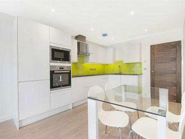 2 Bedrooms Flat for rent in Walworth Road, London SE17