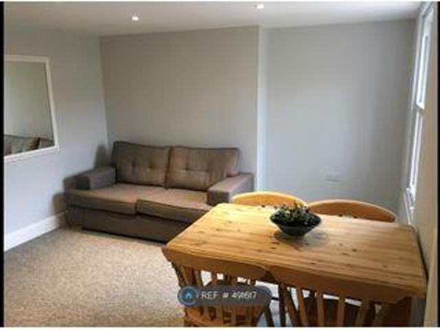 2 Bedrooms Flat for rent in Walworth Road, London SE17