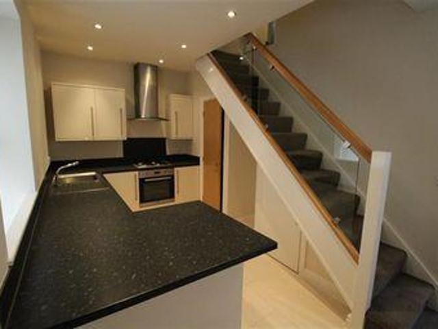 2 Bedrooms Flat for rent in Waltons Parade, Preston PR1