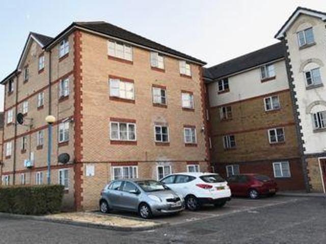 2 Bedrooms Flat for rent in Wanderer Drive, Barking IG11
