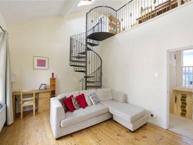2 Bedrooms Flat for rent in Wandsworth Bridge Road, London SW6