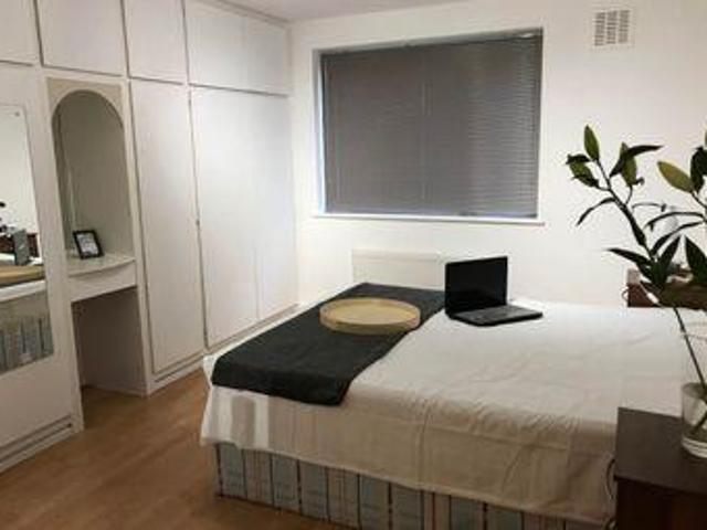 2 Bedrooms Flat for rent in Ward Road, London N19
