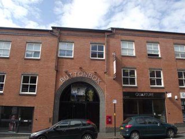2 Bedrooms Flat for rent in Warstone Lane, Birmingham B18