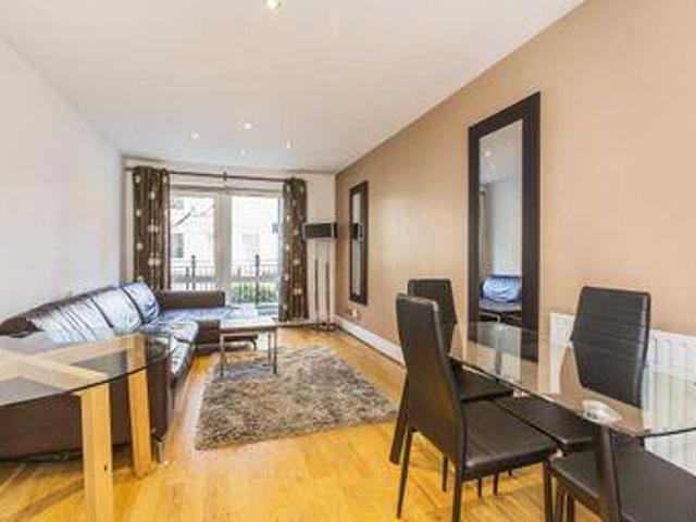 2 Bedrooms Flat for rent in Warren House, Beckford Close, Kensington, London W14