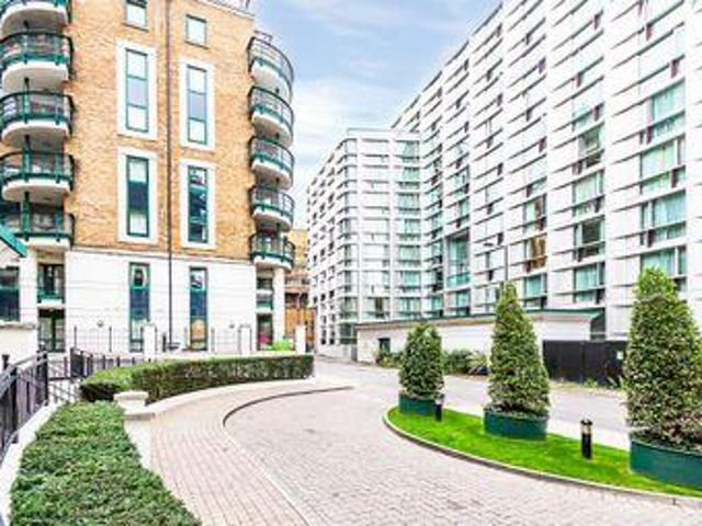 2 Bedrooms Flat for rent in Warren House, Beckford Close, Kensington, London W14