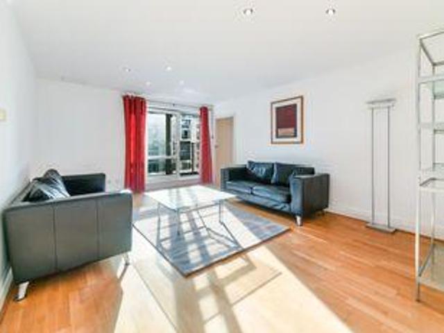2 Bedrooms Flat for rent in Warren House, Kensington, London W14