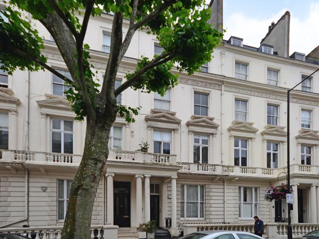 2 Bedrooms Flat for Rent in Warrington Crescent | Foxtons