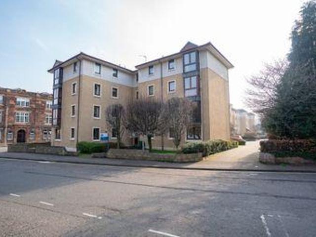 2 Bedrooms Flat for rent in Warriston Road, Canonmills, Edinburgh EH7
