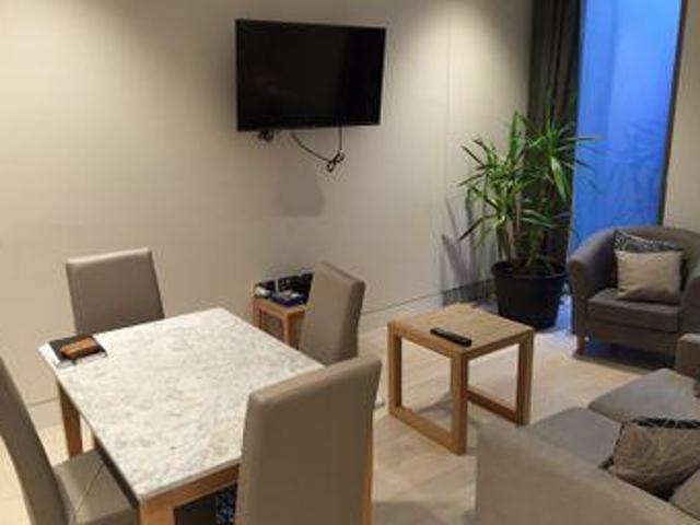 2 Bedrooms Flat for rent in Warwick Court, London WC1R