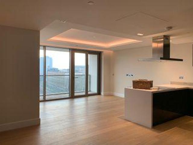 2 Bedrooms Flat for rent in Warwick Lane, London W14