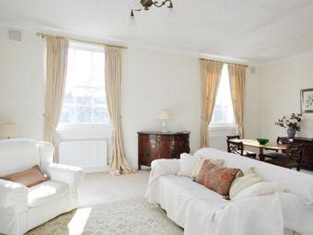 2 Bedrooms Flat for rent in Warwick Square, London SW1V