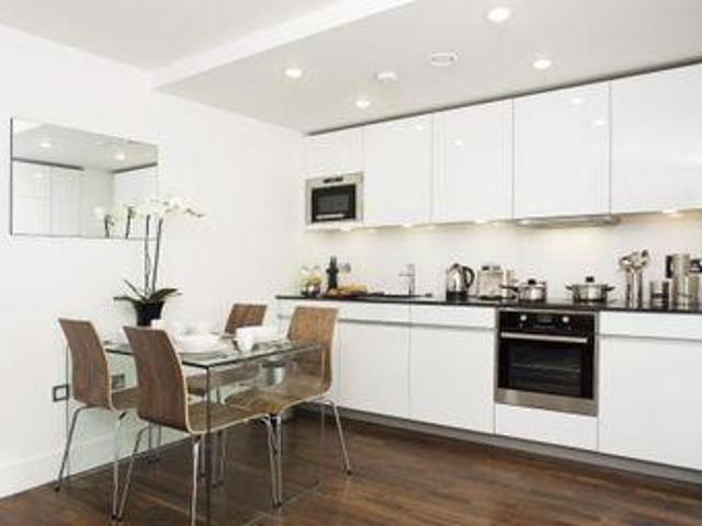 2 Bedrooms Flat for rent in Weymouth Street, Marylebone, London W1W